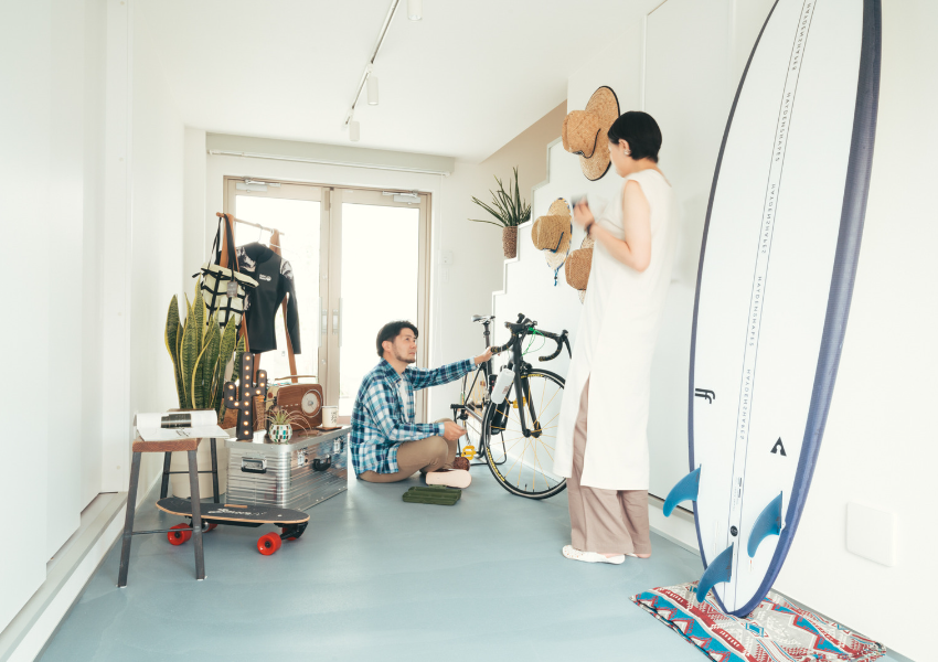 AIM BASE 住居スタイリング | 株式会社ROOM810